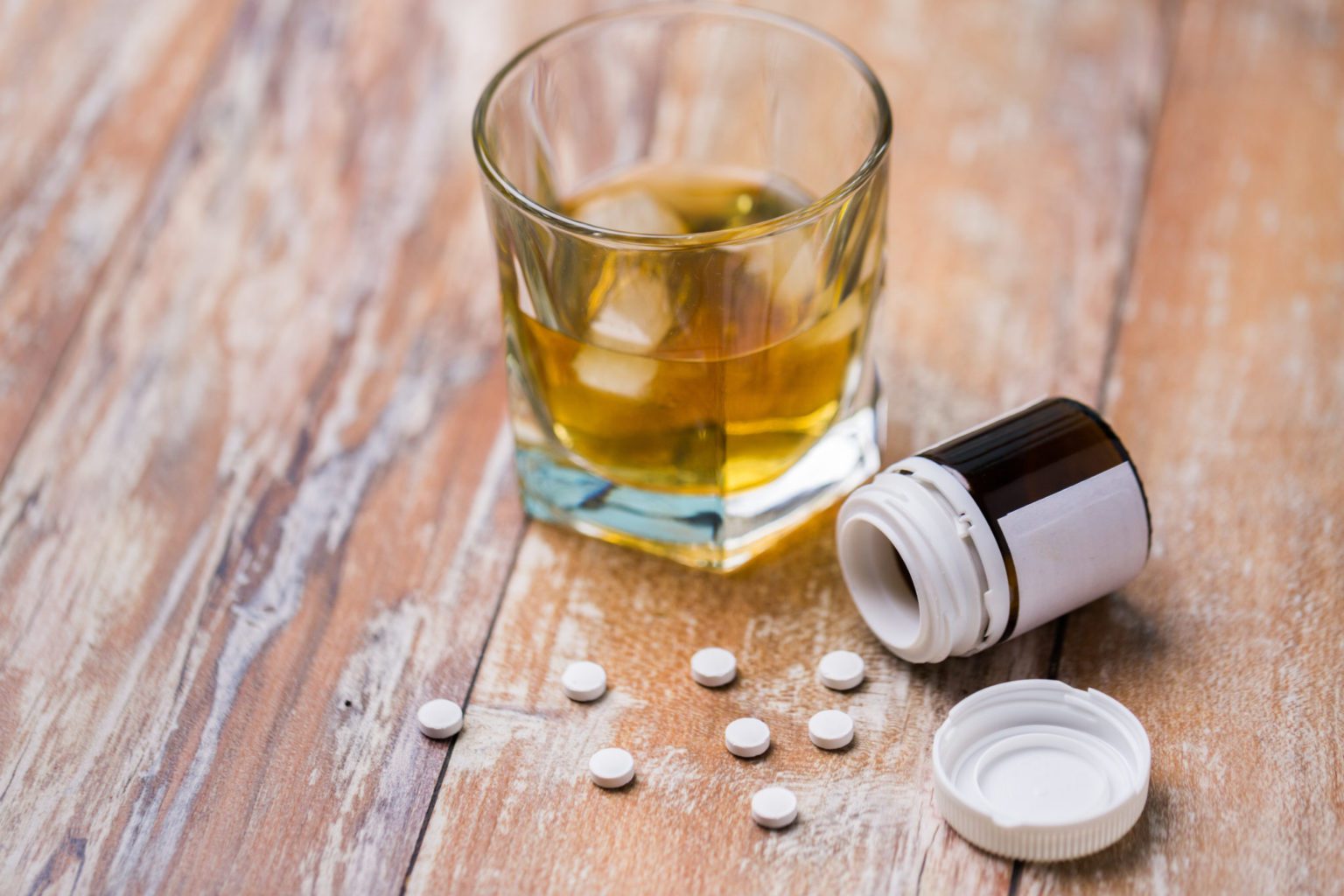 Elegantes Tabletten Und Alkohol Wie Lange Warten Bilder